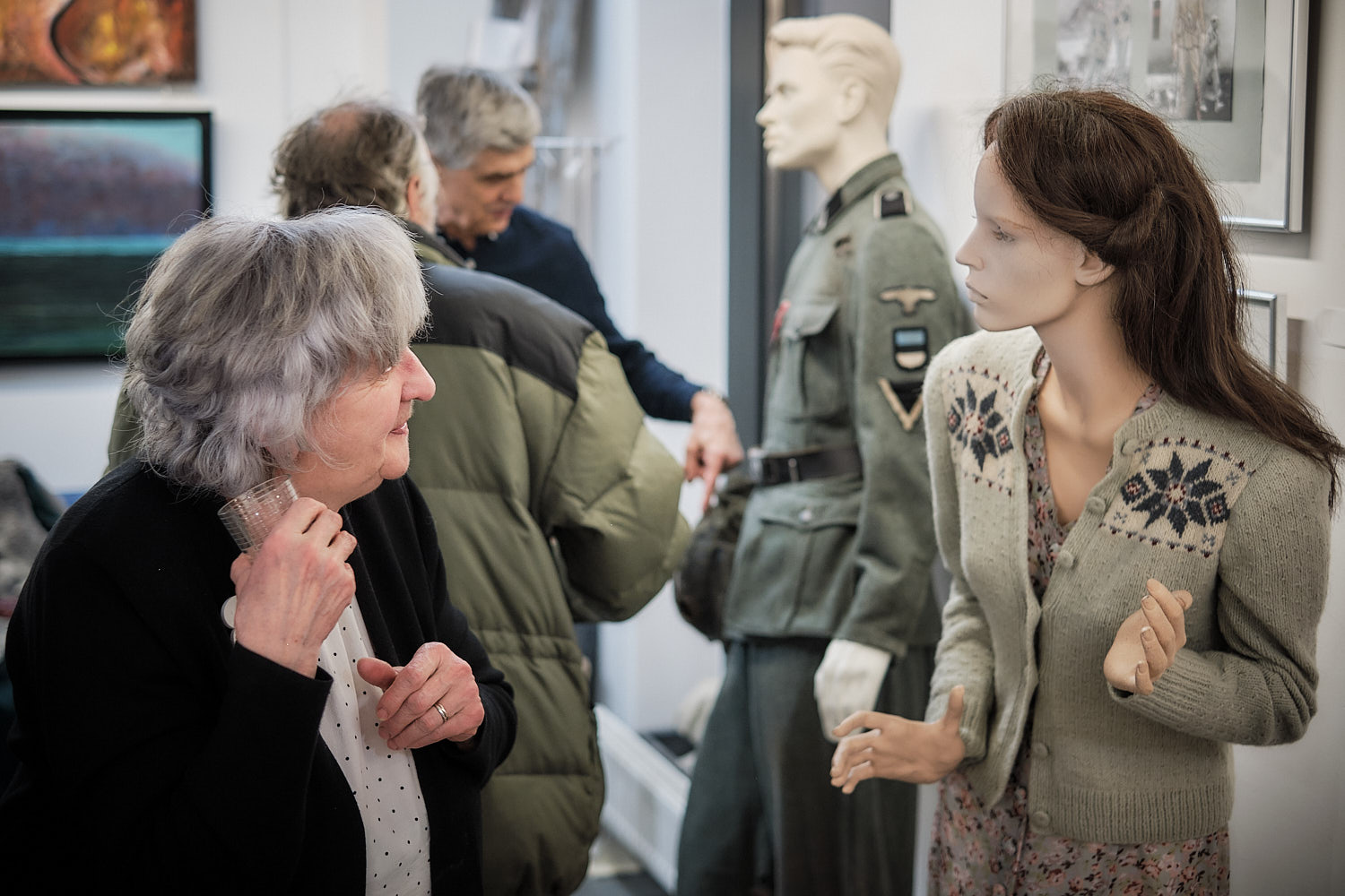 Kavand & Kostüüm – Mare Raidma filmikostüümide näitus – Eesti ...